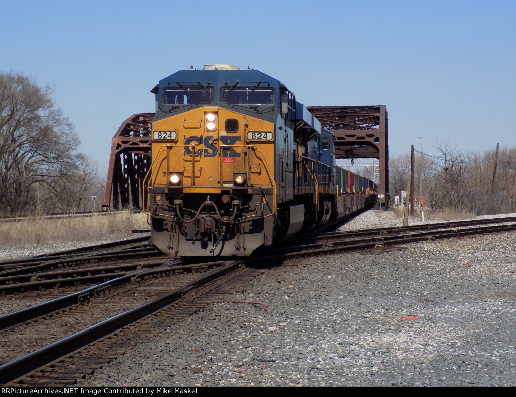 CSX 824